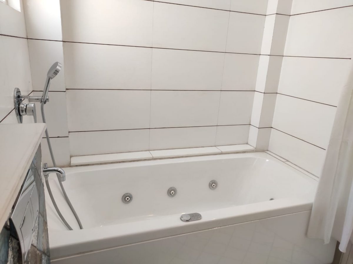 3 BHK Service Apartment Defense Colony A Block - Evergreen Apartments