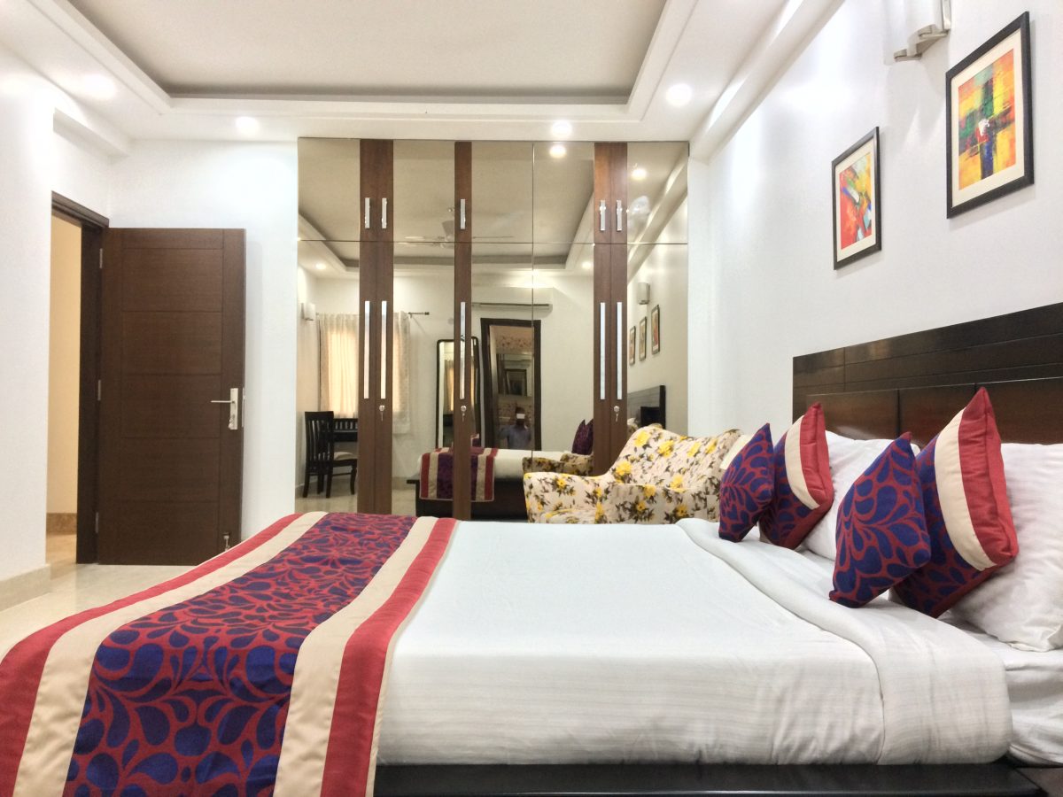 3 BHK Service Apartment Defense Colony A Block - Evergreen Apartments
